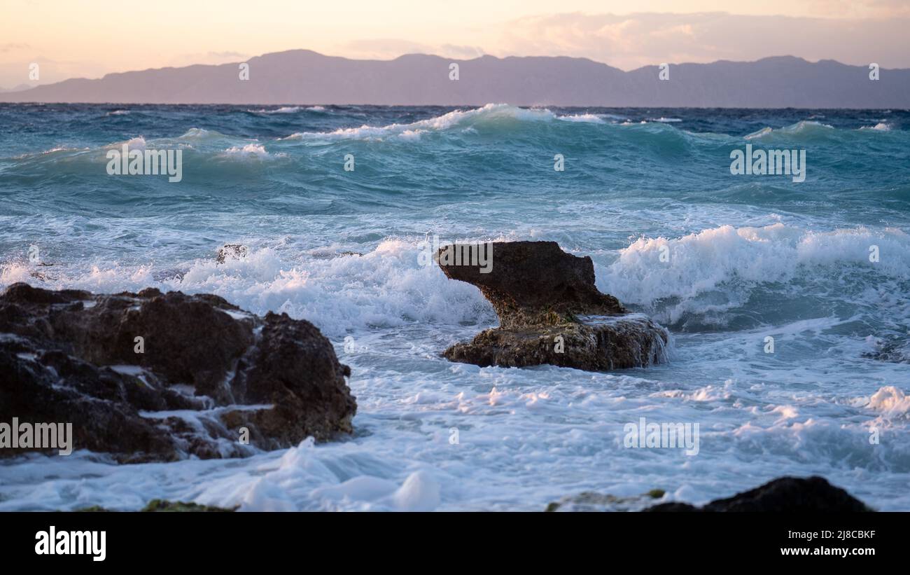 Hitting on the horizon hi-res stock photography and images - Alamy
