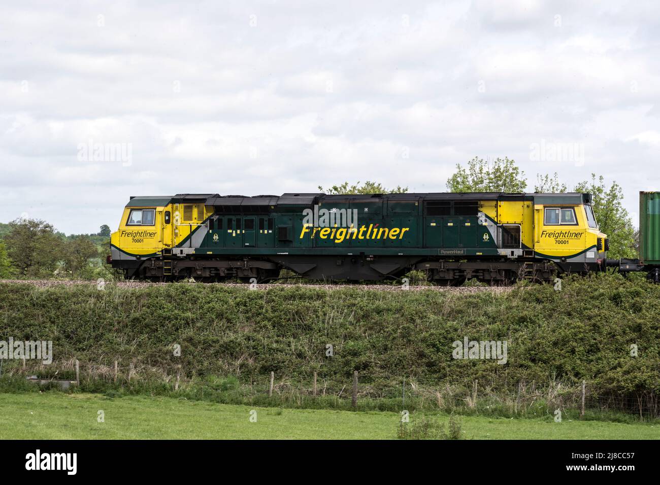 Freightliner class 70 diesel locomotive No. 70001 pulling a ...