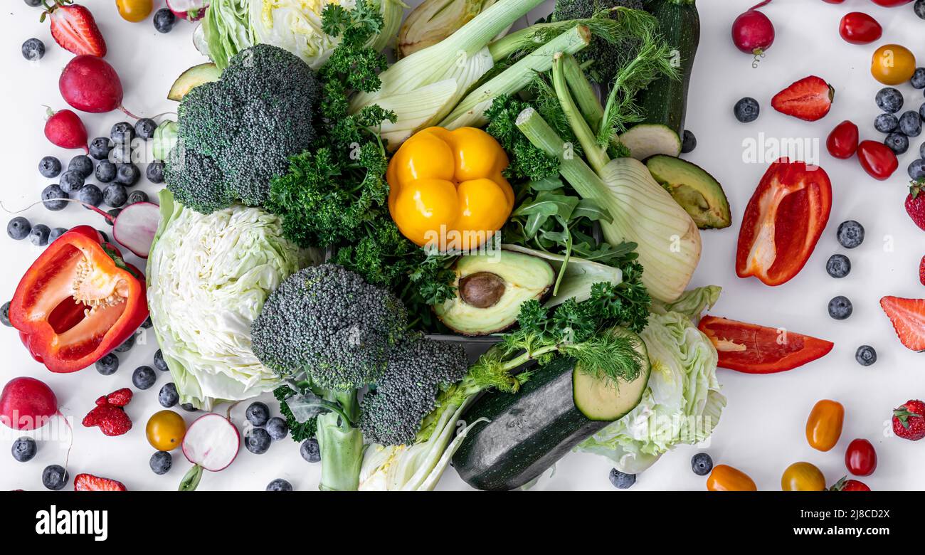 Vegetables and fruits, flat lay isolated on white background Stock ...