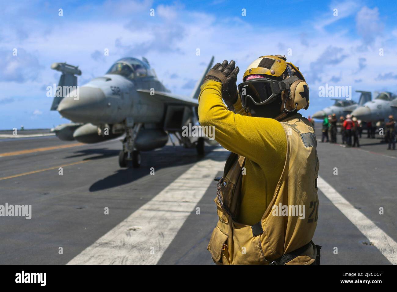 U s navy aviation mate 2nd hi-res stock photography and images - Alamy
