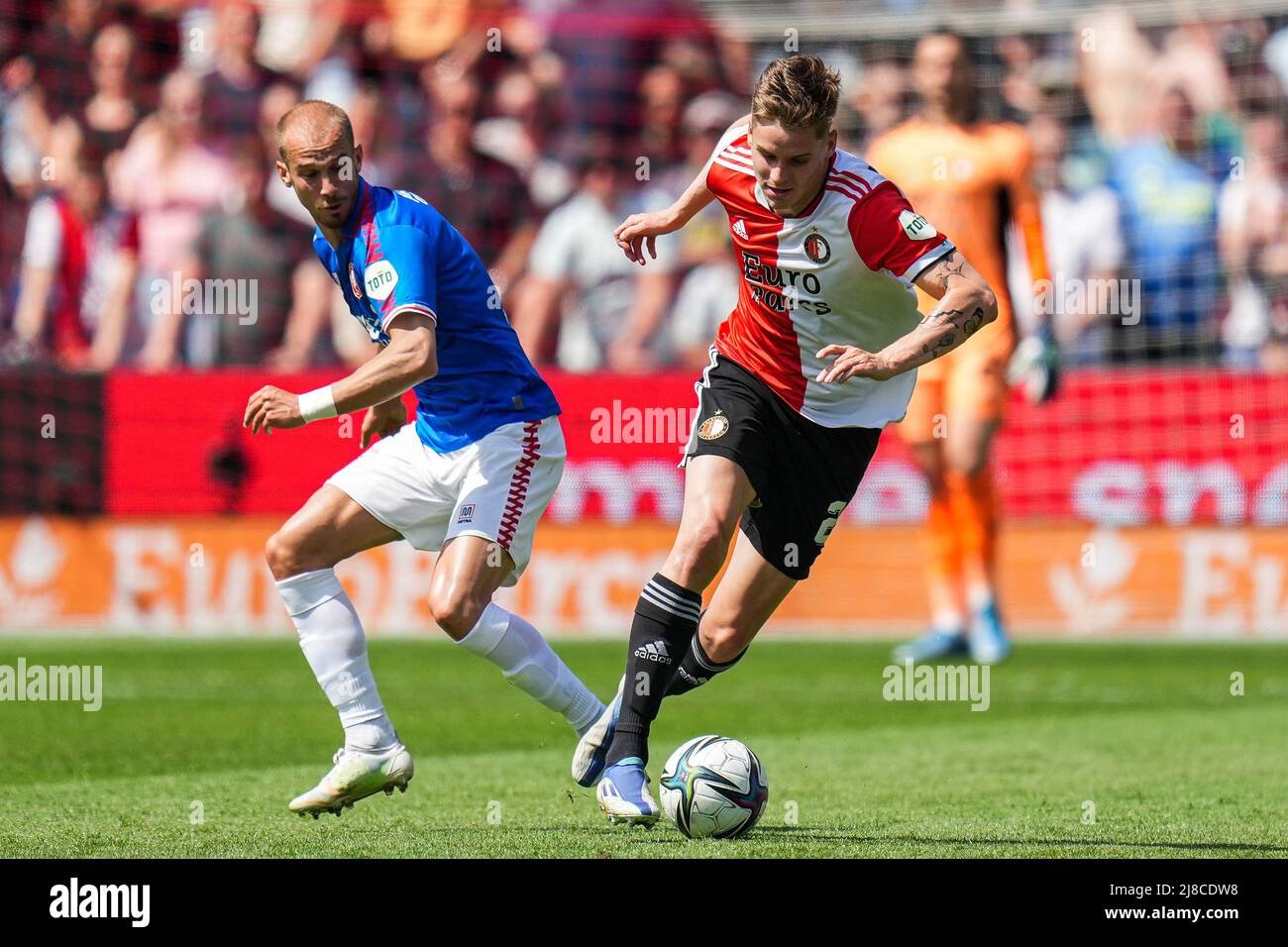 Rotterdam - Vaclav Cerny of FC Twente, Ramon Hendriks of Feyenoord ...