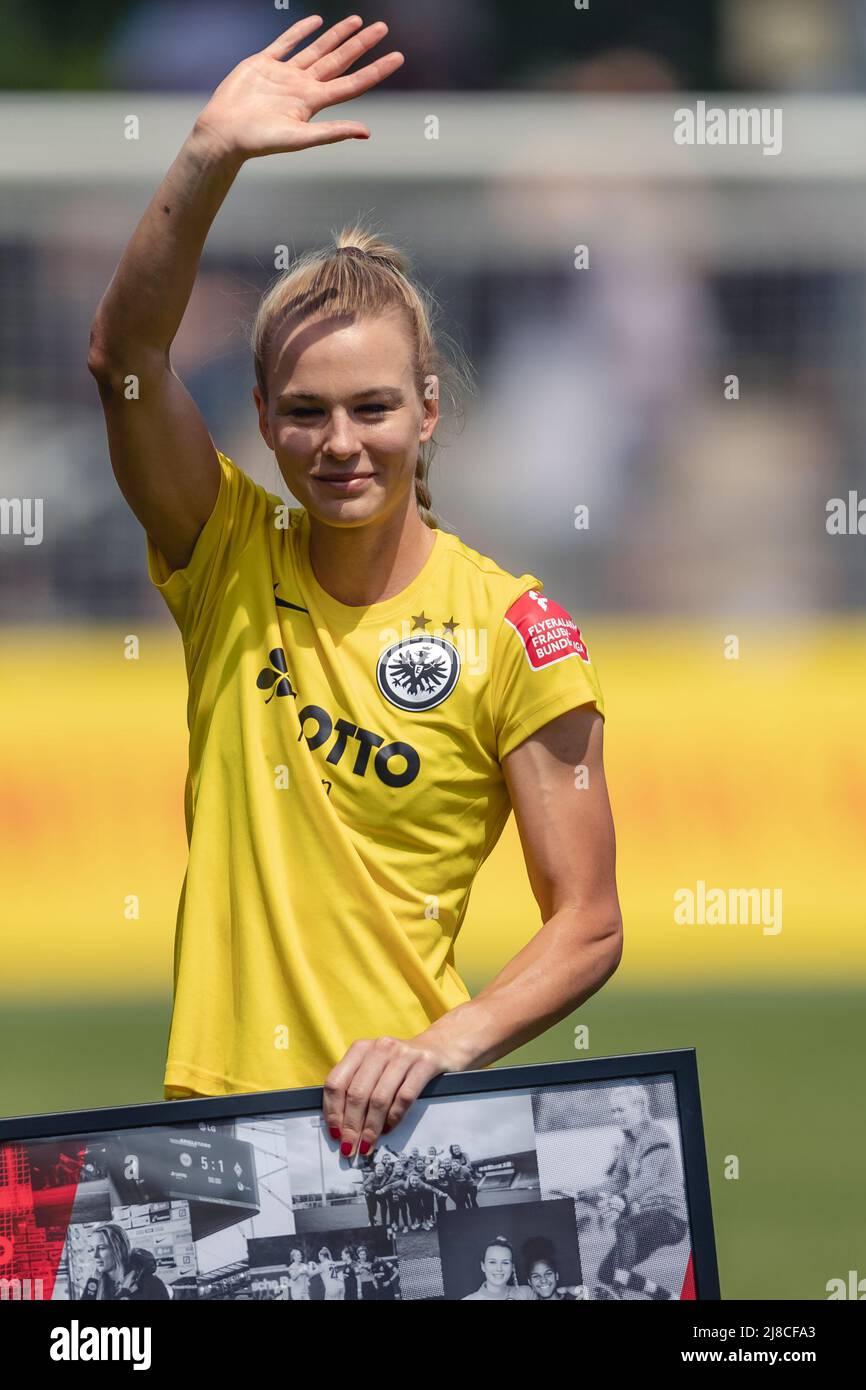 Merle Frohms (1 Frankfurt) bids farewell to the Eintracht fans before ...