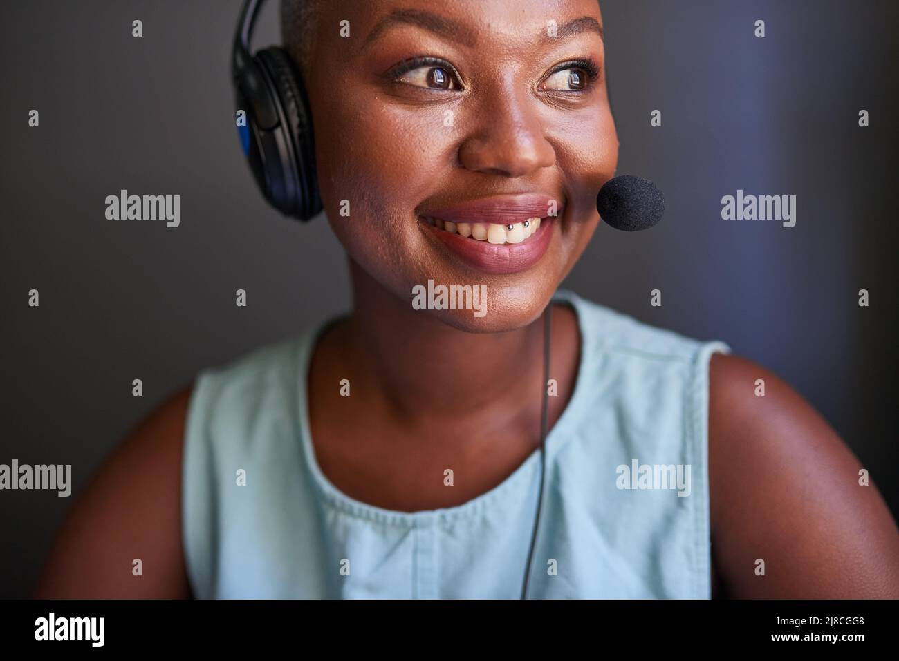 Customer care smiling black hi-res stock photography and images - Alamy