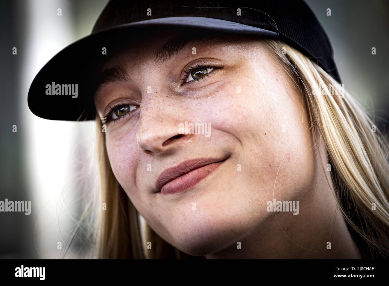 2022-05-15 15:00:56 SCHIPHOL - S10 arrives at Schiphol Airport. The ...