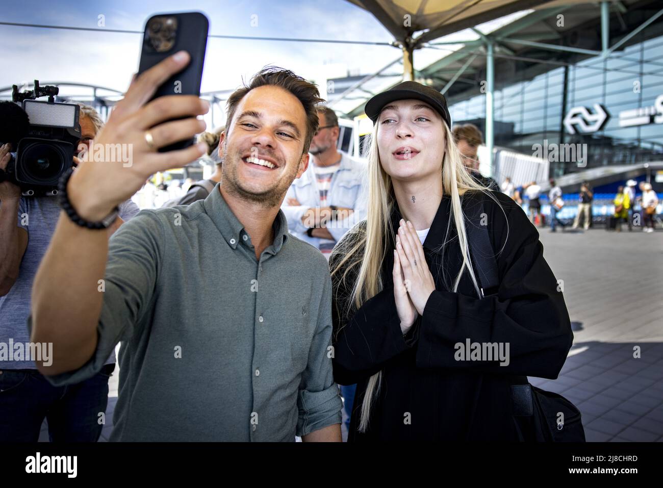 2022-05-15 15:03:38 SCHIPHOL - S10 arrives at Schiphol Airport. The ...