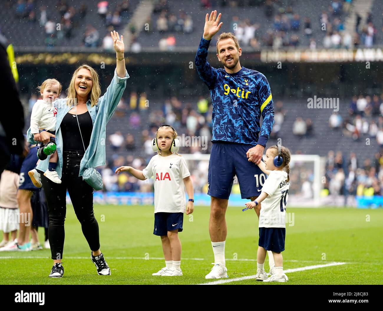 Kids sunday football uk hi-res stock photography and images - Alamy