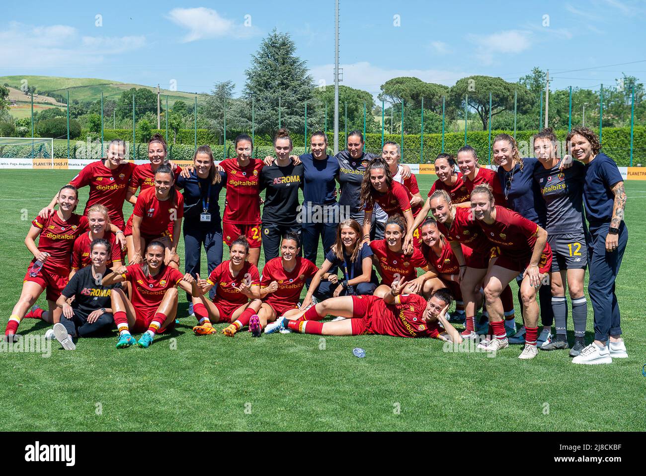 players of AS Roma celebrate the victory at the end of the match during ...