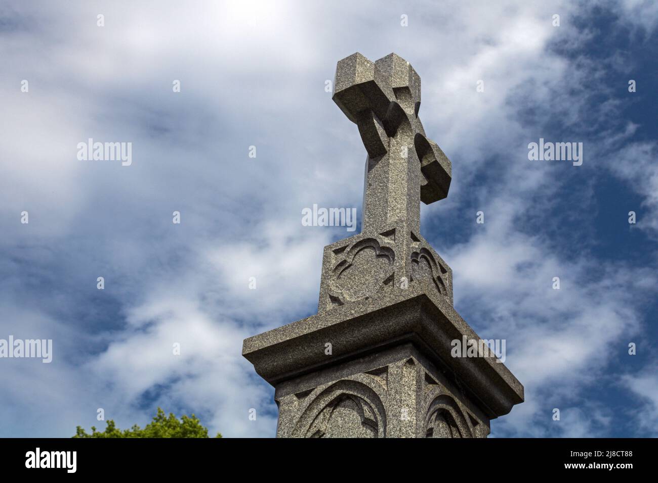 Victorian gravestone hi-res stock photography and images - Alamy