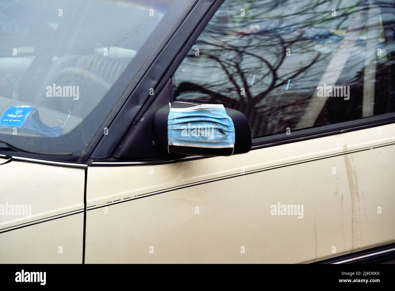 Improper use of the surgical template. It bears the rear view mirror of ...