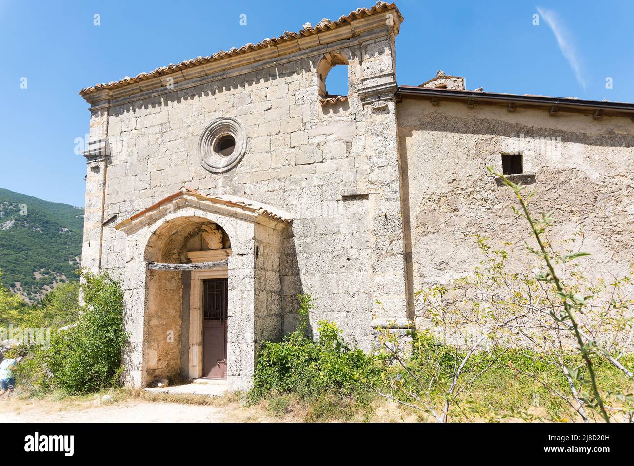 On the path of the heart that leads to the panoramic point of Lake ...