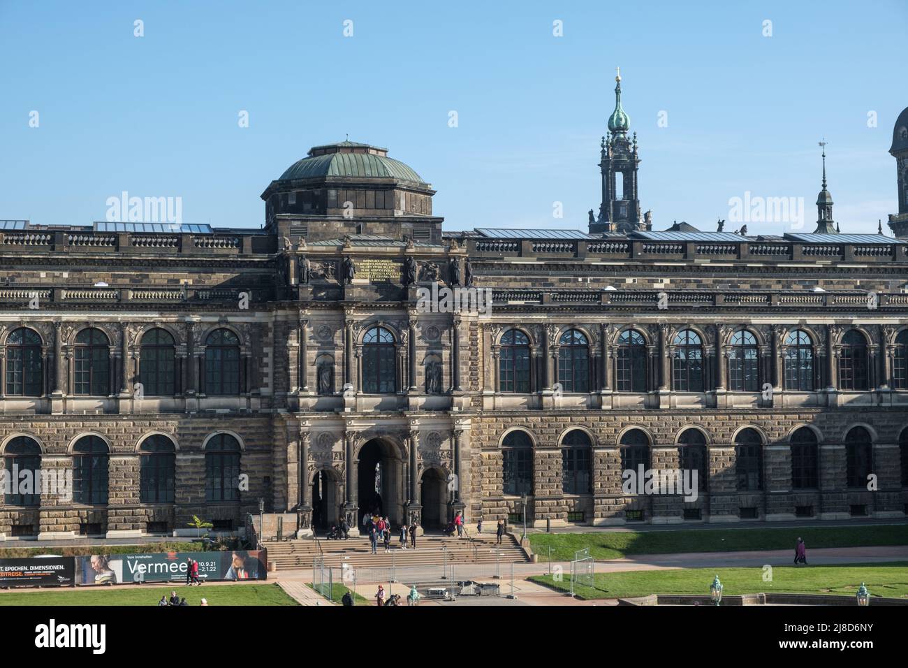 The restored frauenkirche in dresden hi-res stock photography and ...