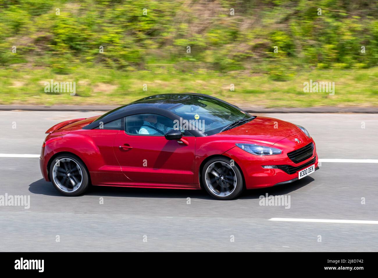 2014 PEUGEOT RED CARBON 1598cc petrol 6 speed manual coupe. RCZ Red ...