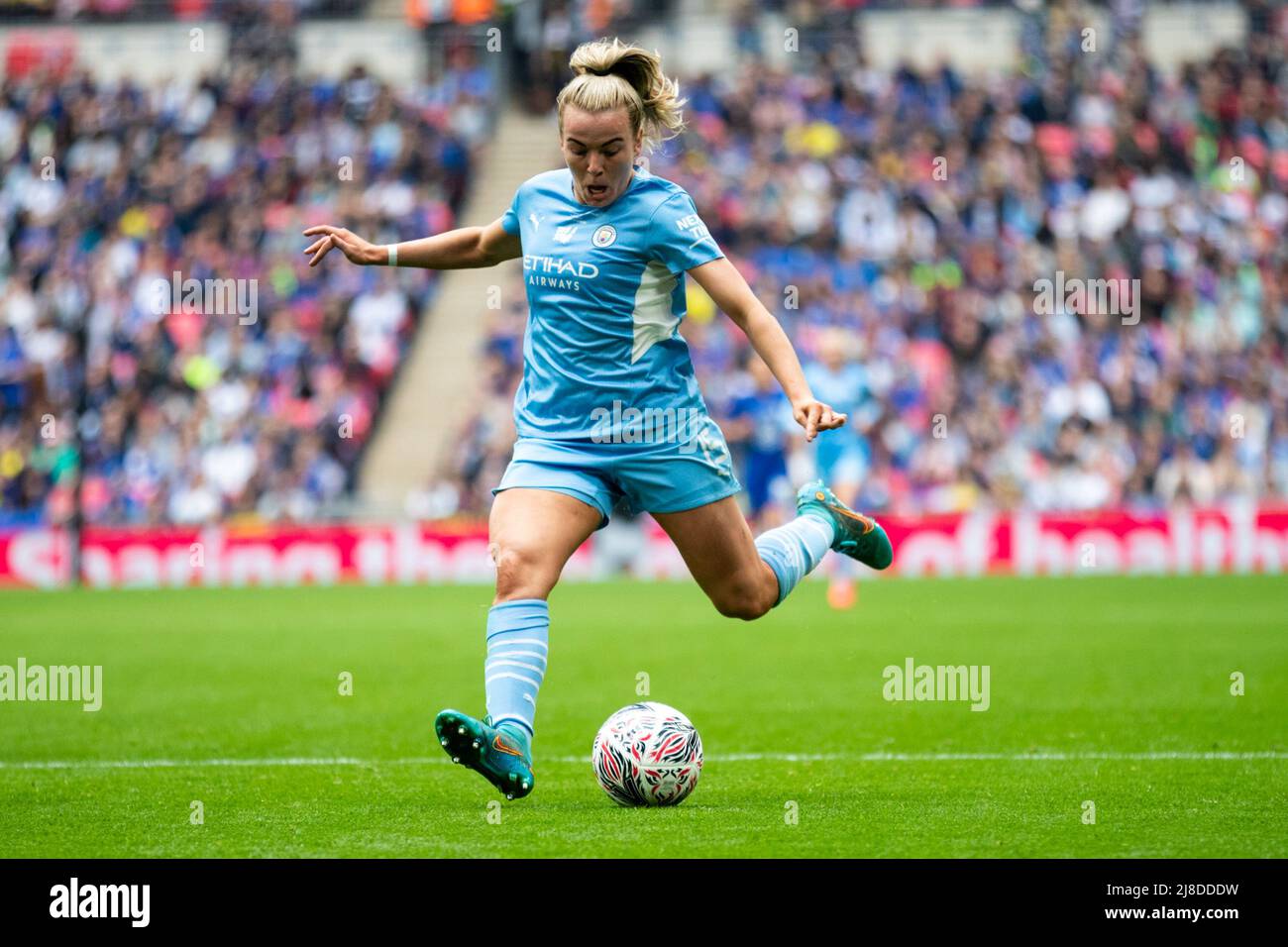 Lauren hemp manchester city 2022 hi-res stock photography and images ...