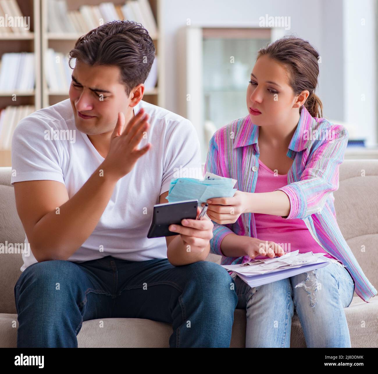 Couple finances happy receipt hi-res stock photography and images - Alamy