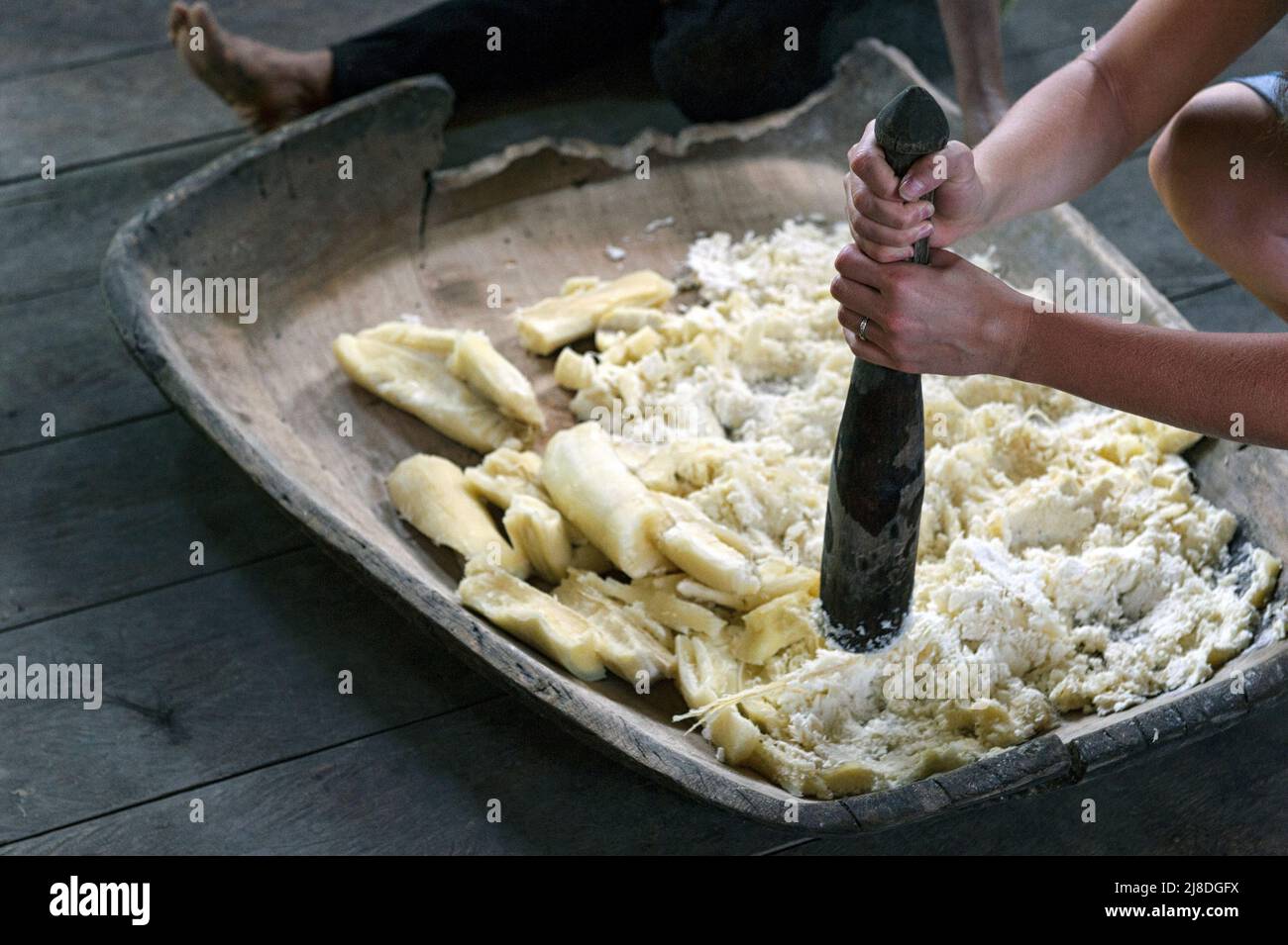 Kichwa tribe hi-res stock photography and images - Alamy