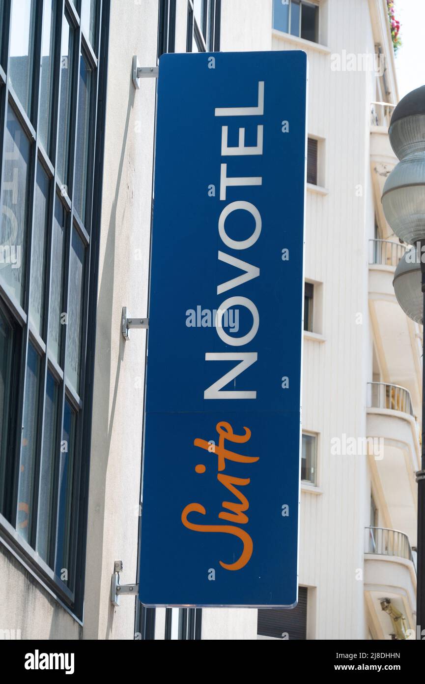 Novotel Logo Png