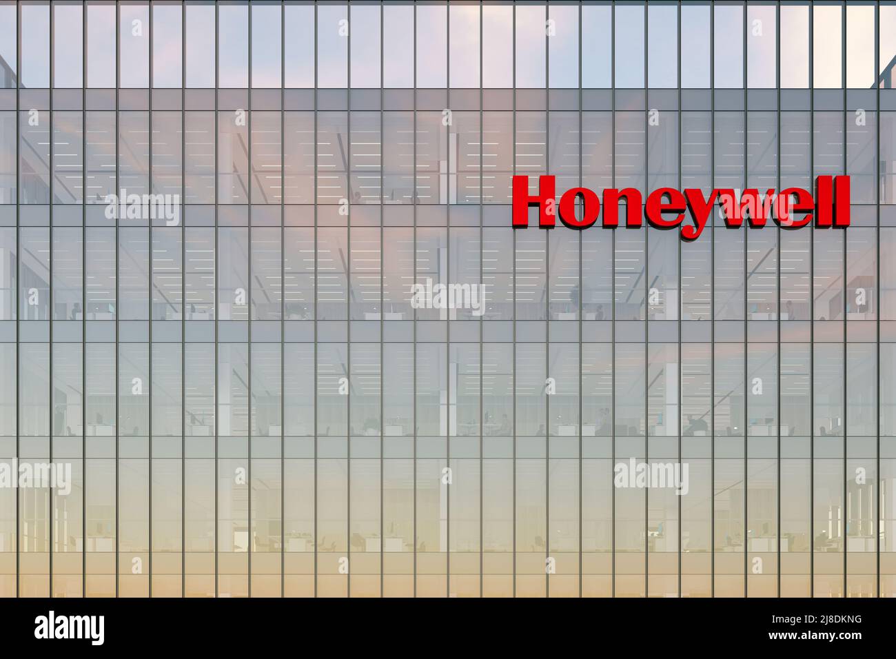 Honeywell aerospace hi-res stock photography and images - Alamy