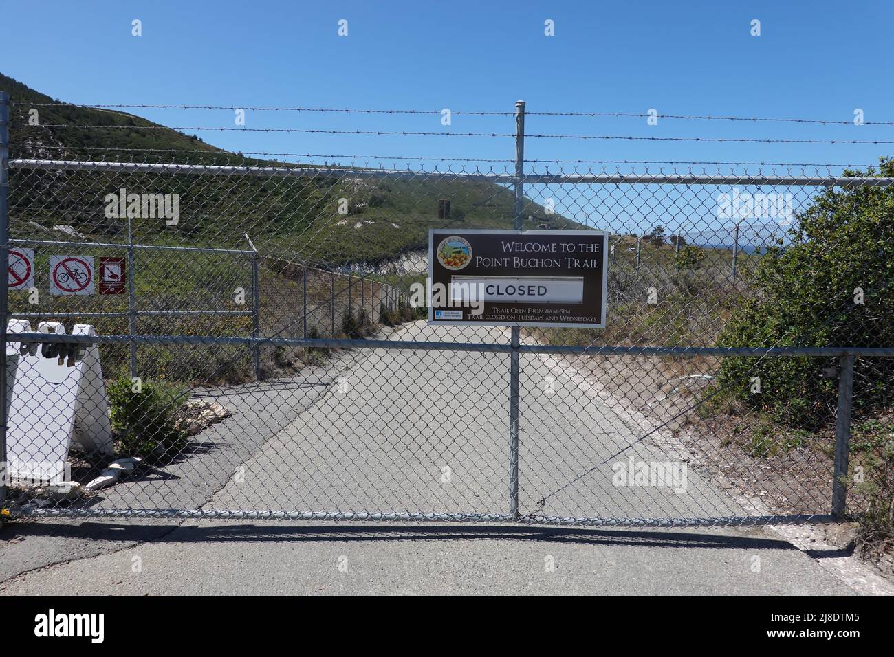 Point buchon trail hi-res stock photography and images - Alamy