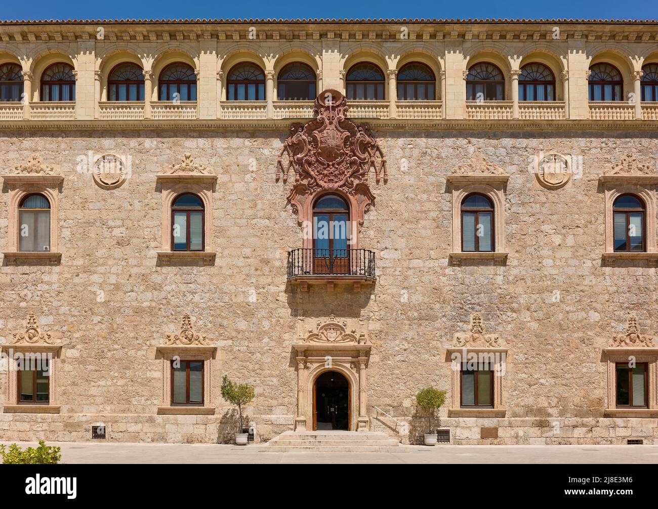 Madrid renaissance architecture hi-res stock photography and images - Alamy