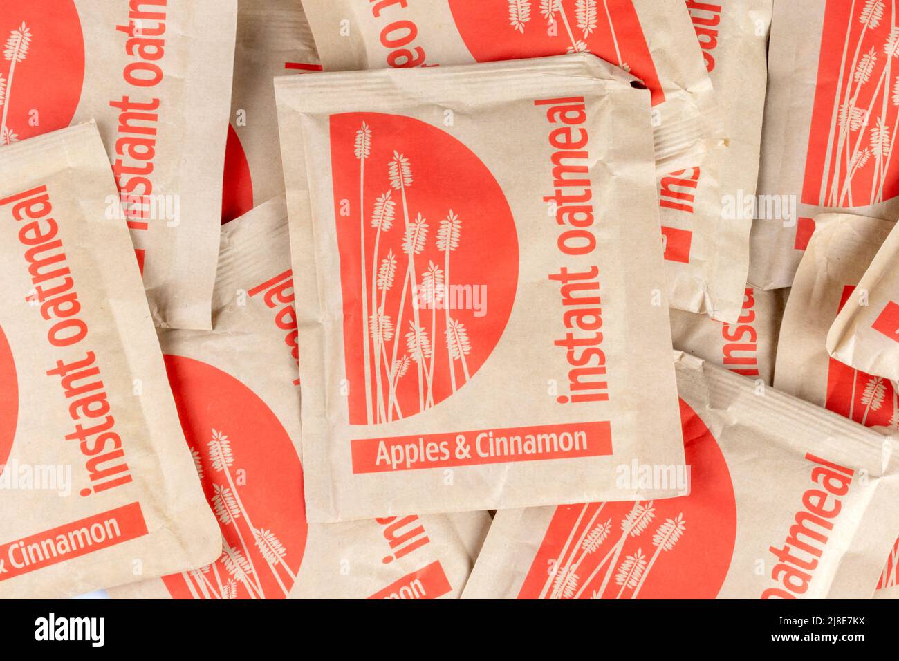 Instant oatmeal single serve packet with apples in cinnamon in one ...