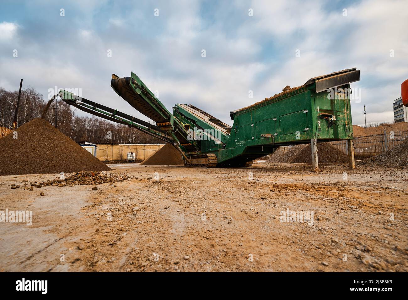 Demolition framework hi-res stock photography and images - Alamy