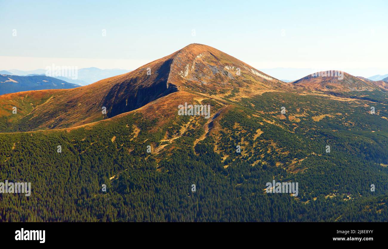 Ukrainian karpathian mountains hi-res stock photography and images - Alamy