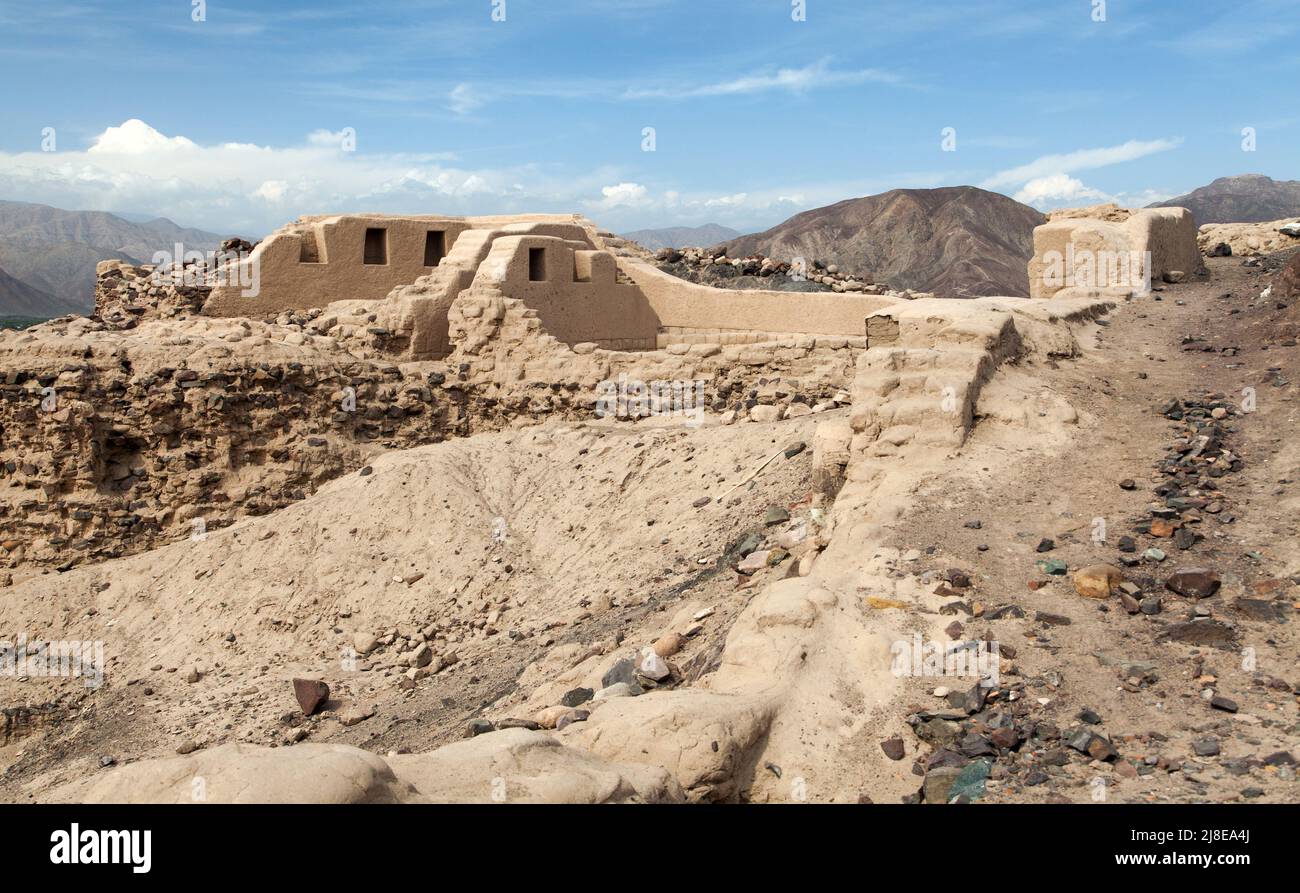 Los Paredones - historic ruins of incan castle in Nazca or Nazca town ...