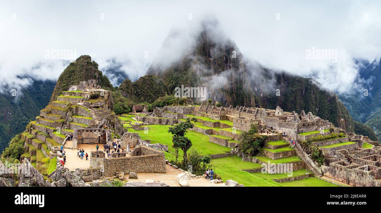 Machu Picchu, panoramic view of peruvian incan town, unesco world ...