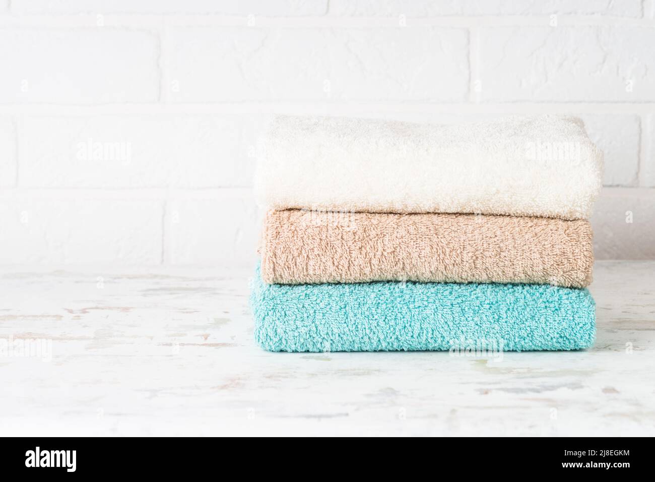 Pile beige white bath hi-res stock photography and images - Alamy