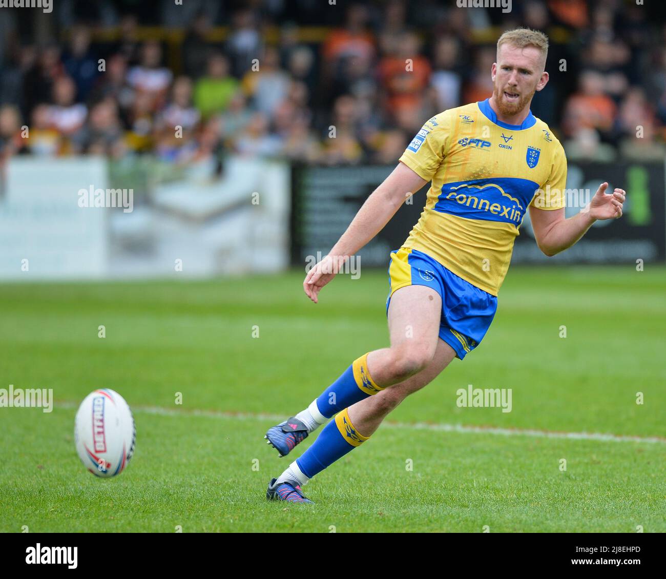 Castleford, England - 15th May 2022 - Rowan Milnes (21) of Hull ...