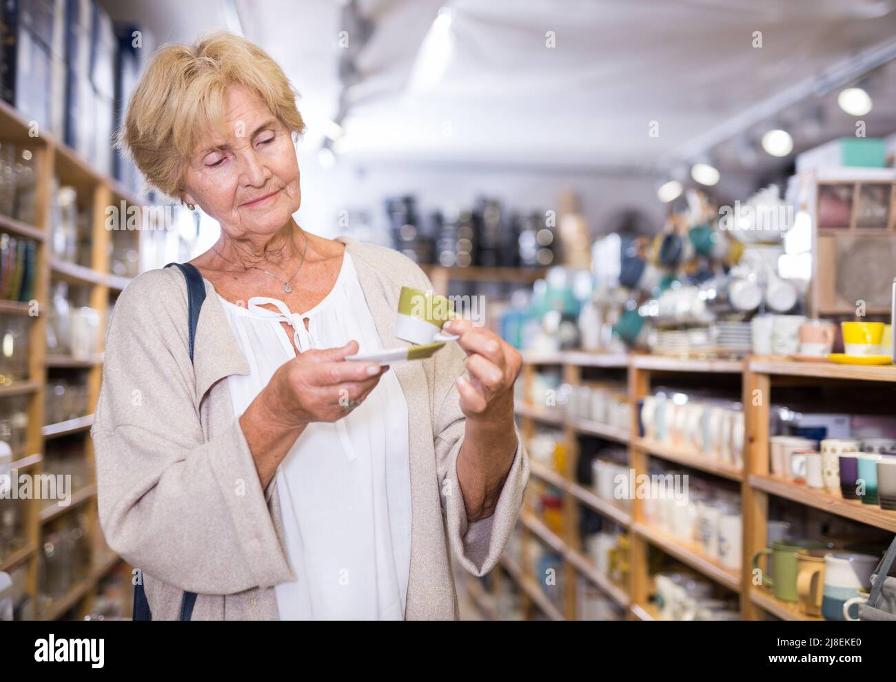 Mature woman new purchases hi-res stock photography and images - Alamy