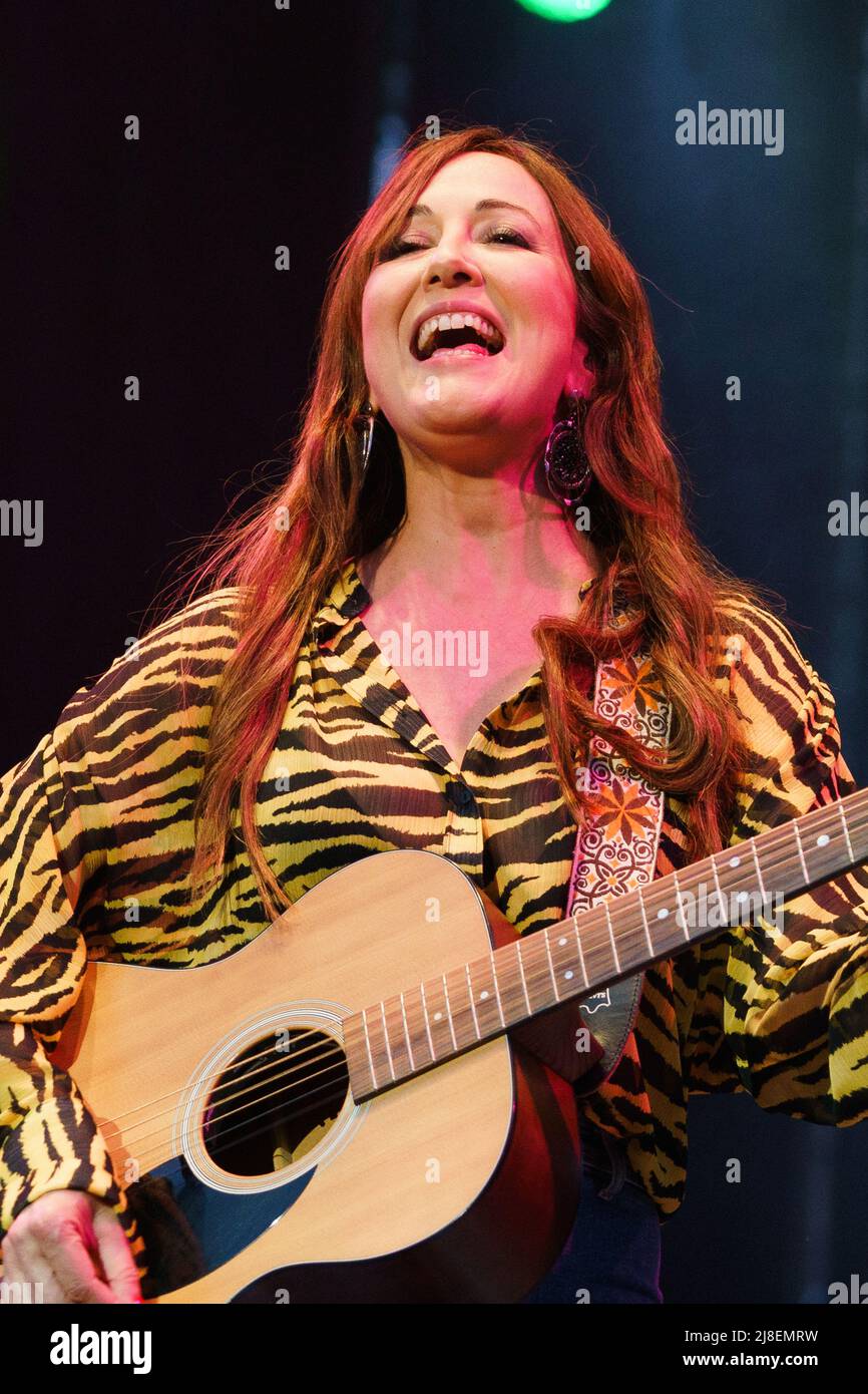Singer Mai Meneses known as Nena Daconte performs during the concert of ...