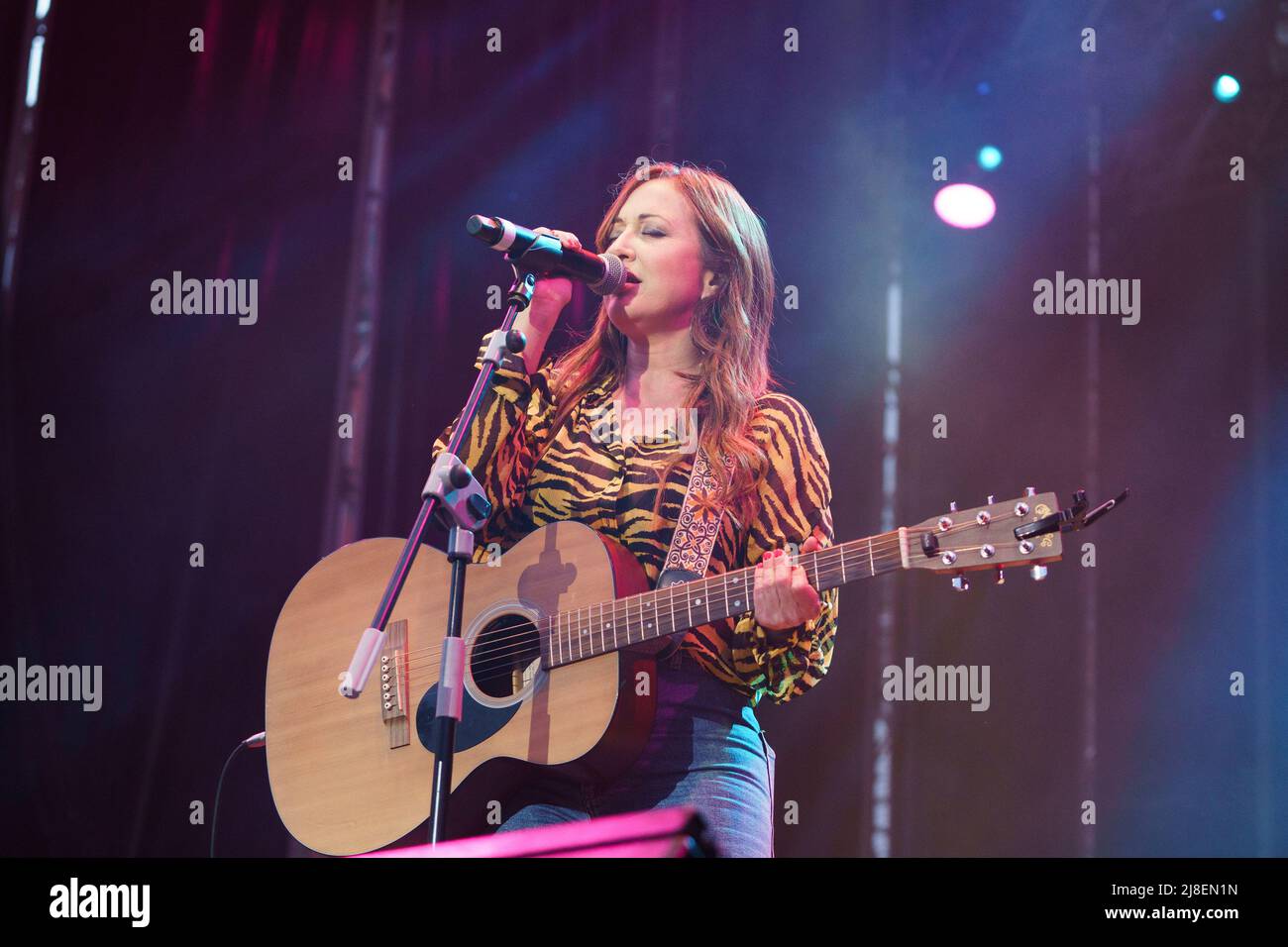Mai meneses hi-res stock photography and images - Alamy