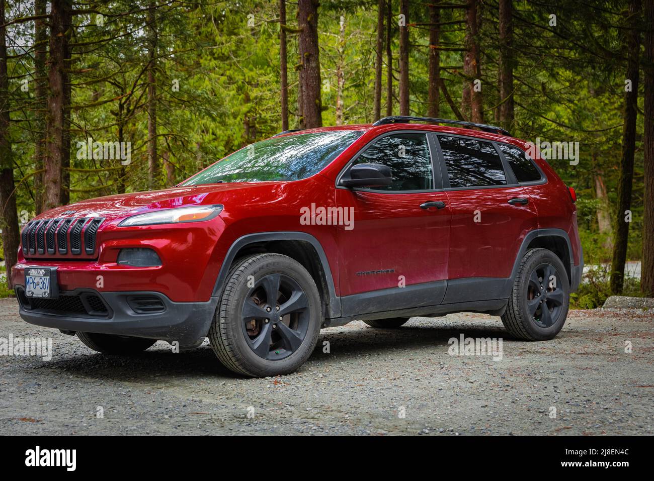 Jeep Cherokee front view, three quarters view, headlight off-April 27 ...