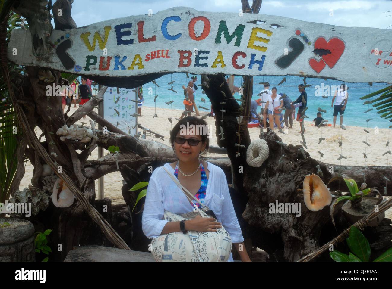 Puka shell beach sign hi-res stock photography and images - Alamy