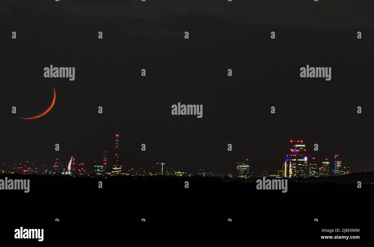 U.K. based photographer who goes by the name of Dusty Lens UK captured ...