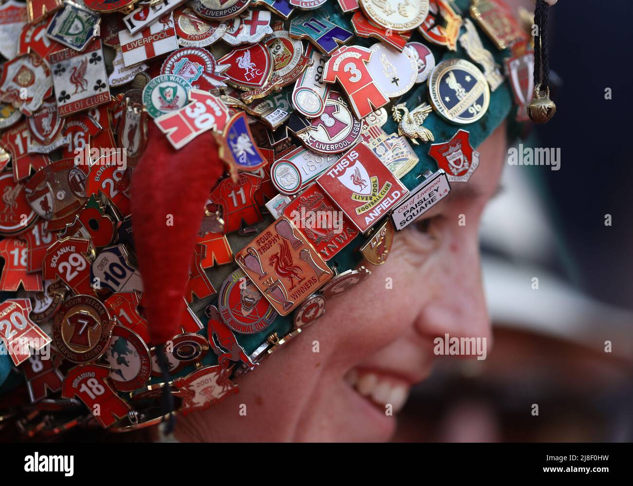 Football pin badges hi-res stock photography and images - Alamy