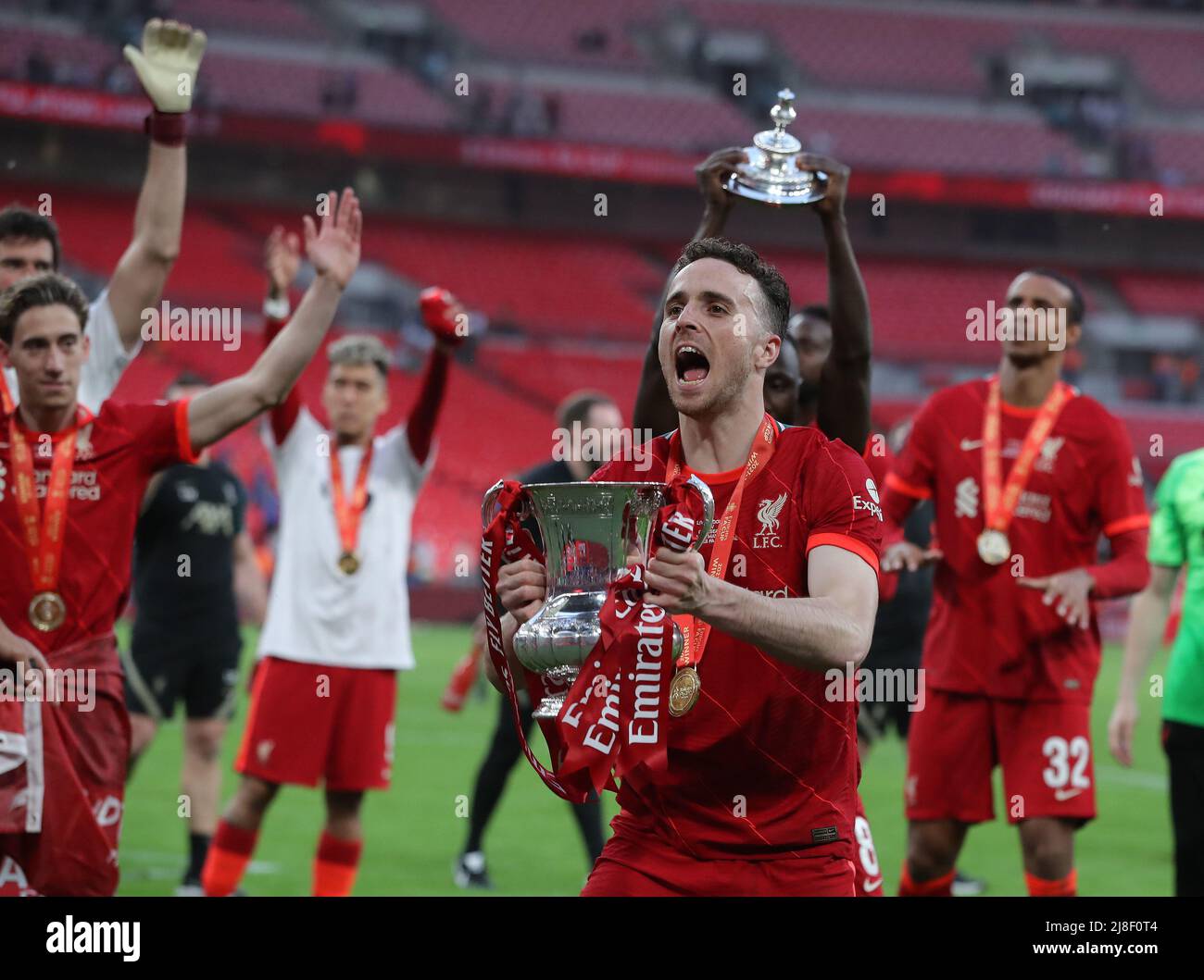 Diogo jota liverpool trophy hi-res stock photography and images - Alamy