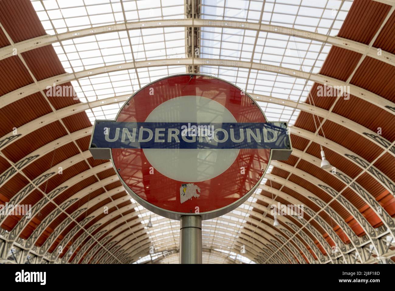 London underground logo hi-res stock photography and images - Alamy