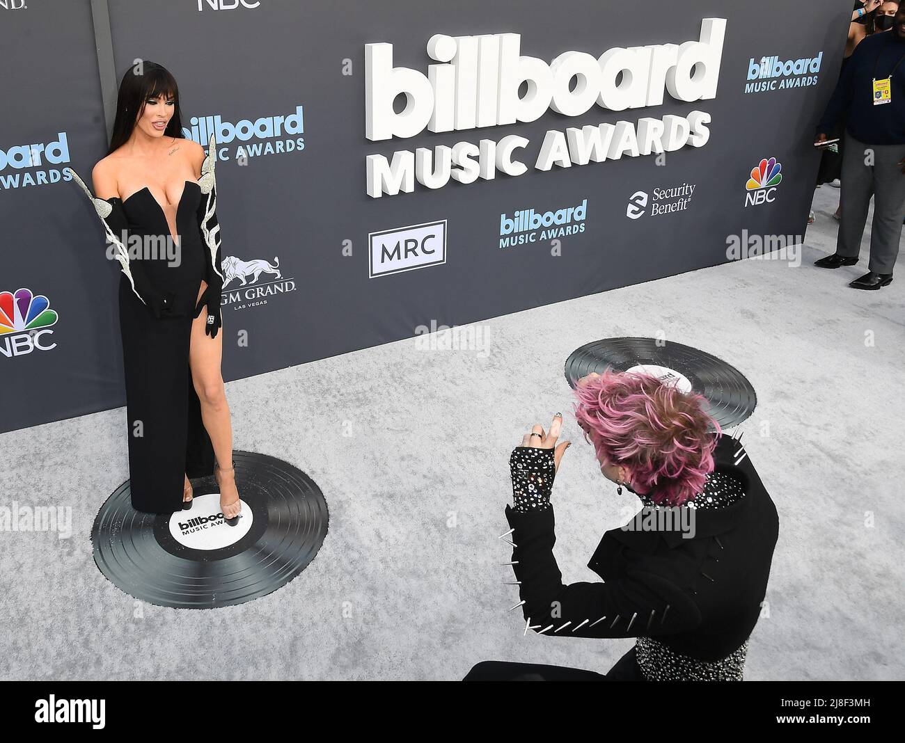 Megan fox machine gun kelly billboard hi-res stock photography and ...