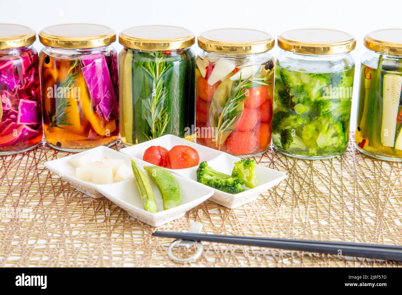 Snap pea radish hi-res stock photography and images - Alamy