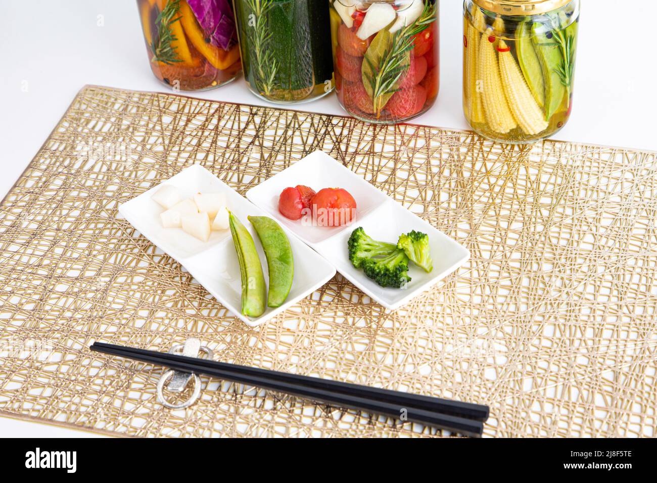 Snap pea radish hi-res stock photography and images - Alamy