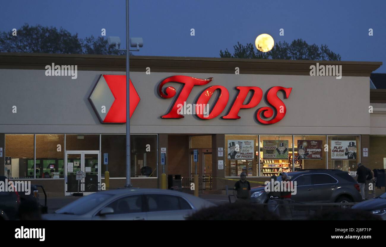 Tops grocery store buffalo hi-res stock photography and images - Alamy