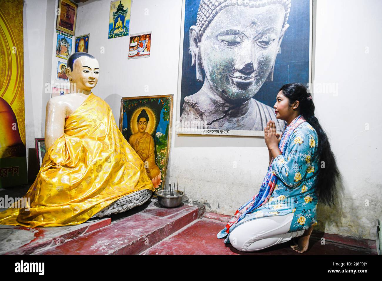 Dhaka, Bangladesh. 15th May, 2022. A buddhist prays in front of the ...