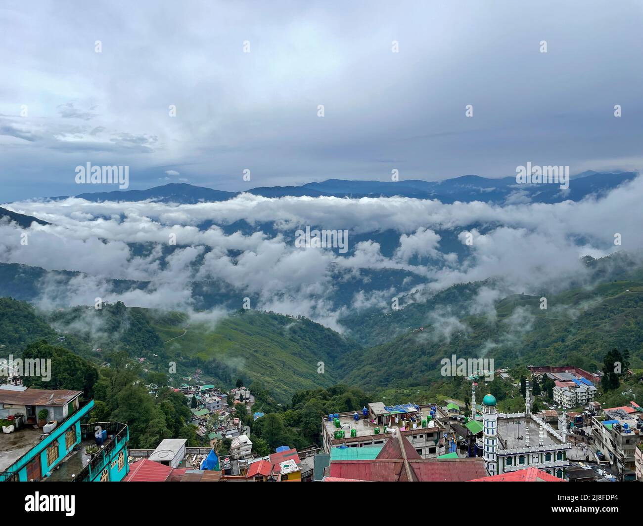 Darjeeling hills hi-res stock photography and images - Alamy