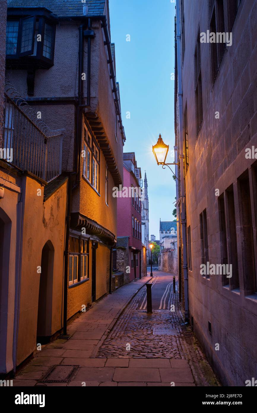 Magpie lane hi-res stock photography and images - Alamy