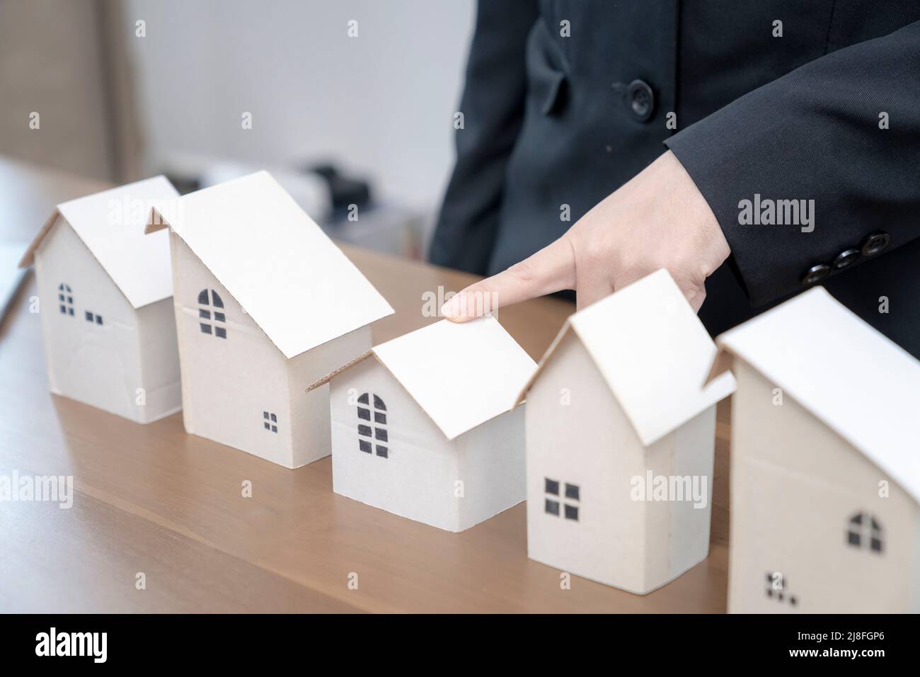 Real estate investment payment hi-res stock photography and images - Alamy