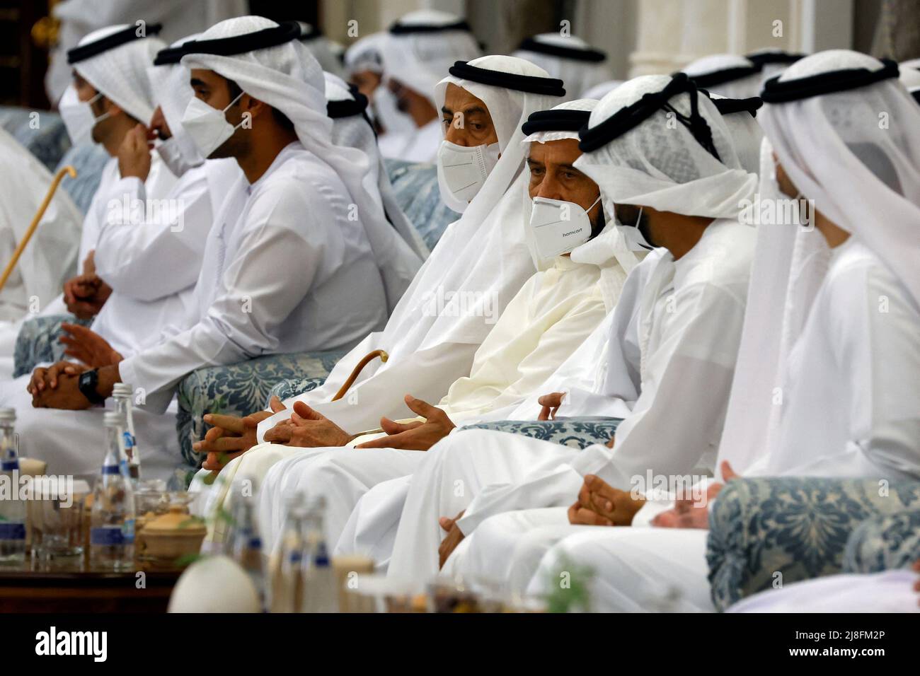 People gather to mourn the death of Sheikh Khalifa Bin Zayed Al Nahyan ...