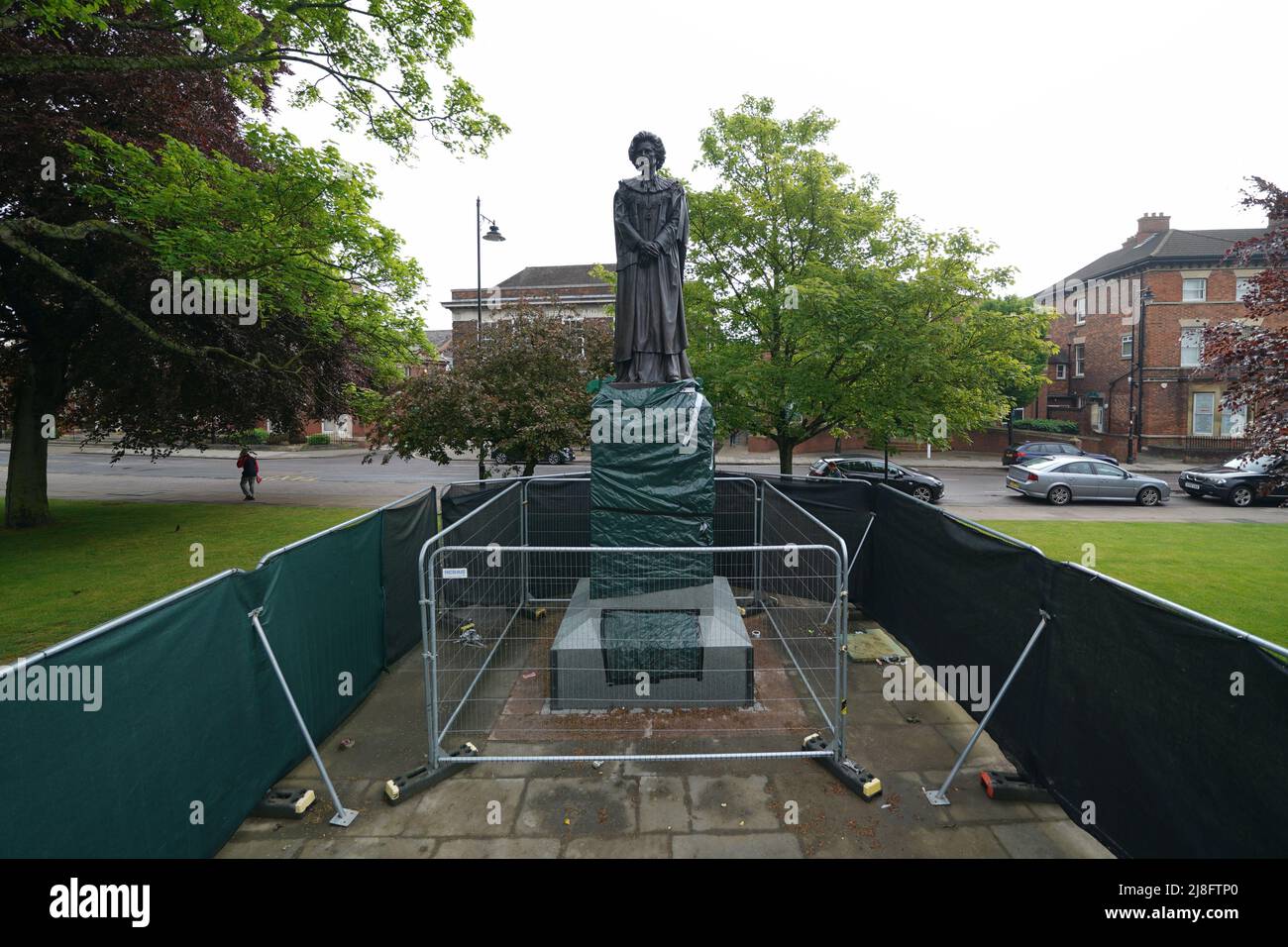 The newly installed statue of Baroness Margaret Thatcher in her home ...