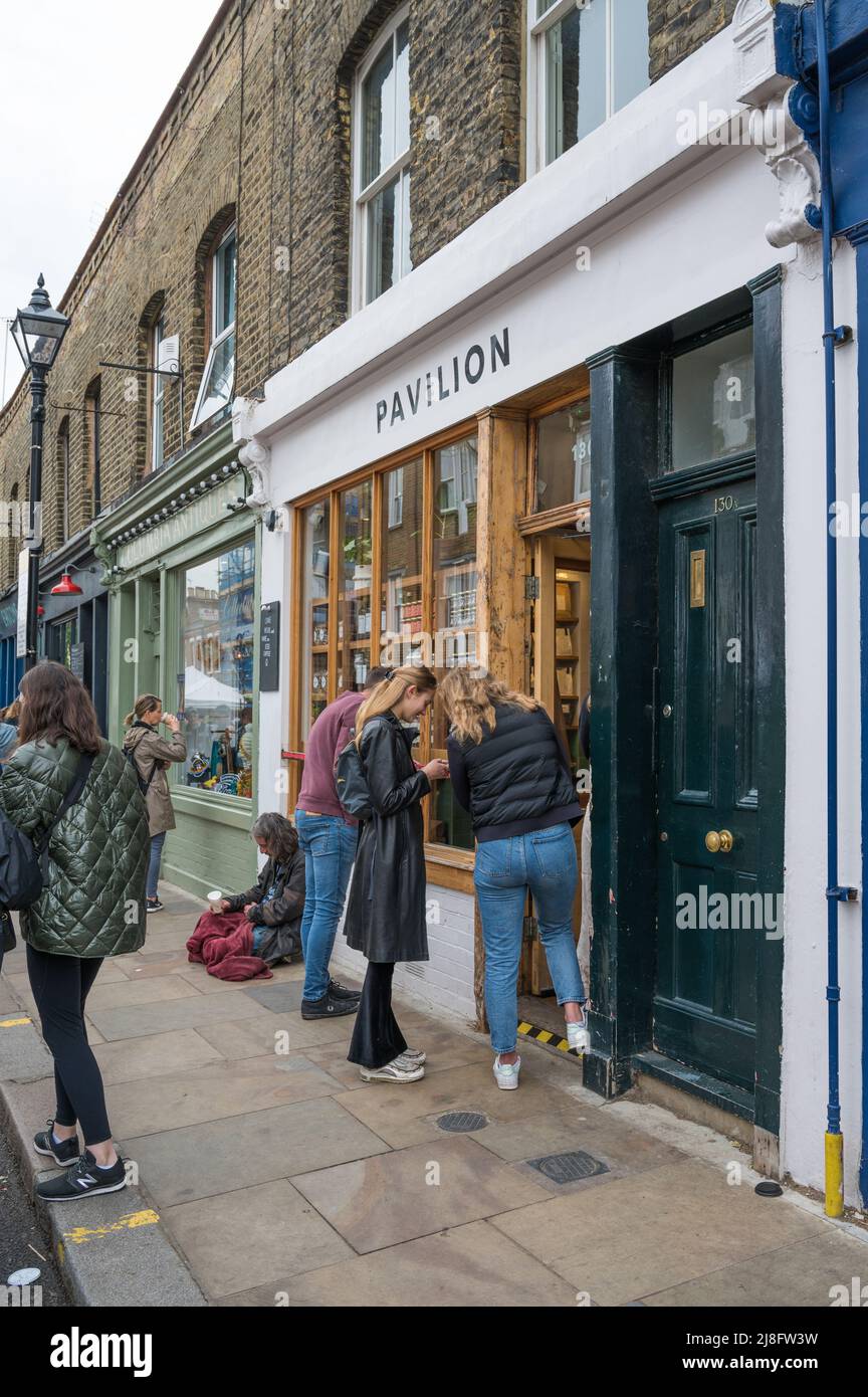 Victorian shops hi-res stock photography and images - Alamy